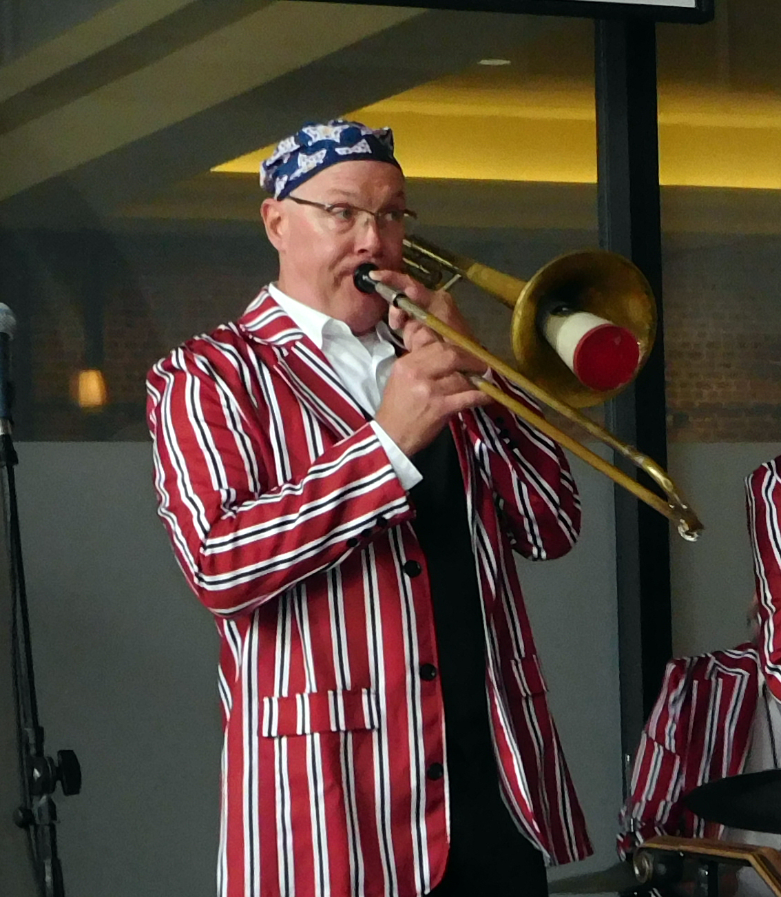 Assunto Dukes Tribute Band - Elkhart Jazz Festival